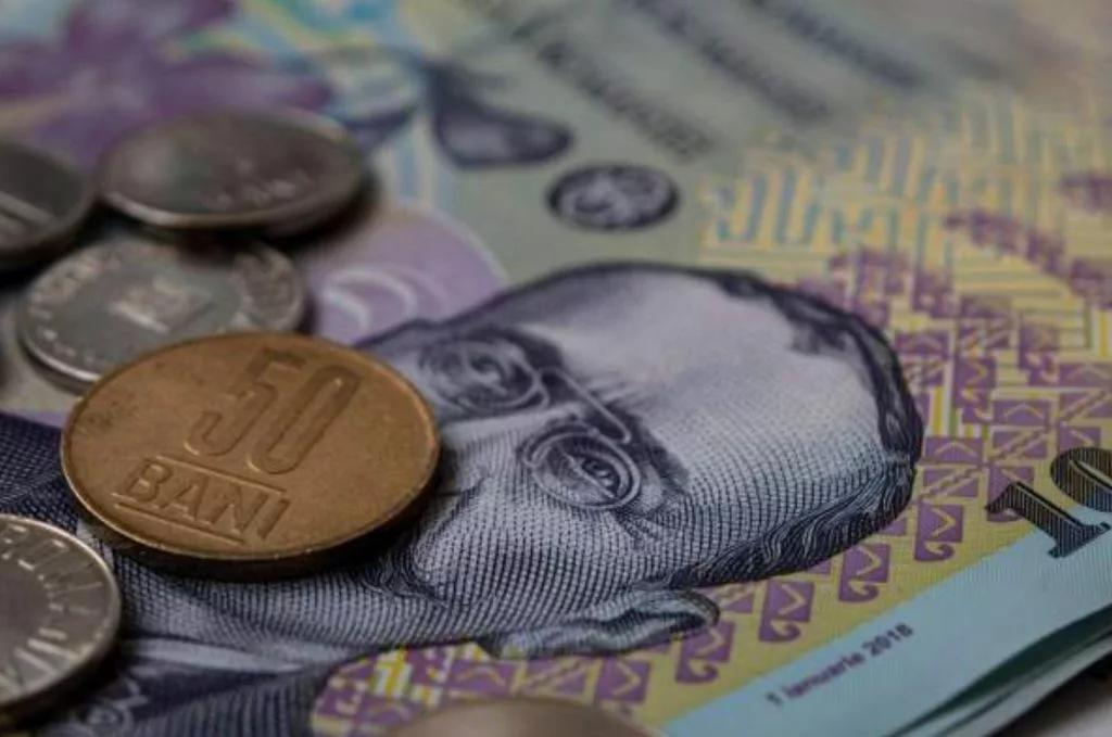 Elevii din România pot primi 500 de lei. Până la ce data pot depune ...