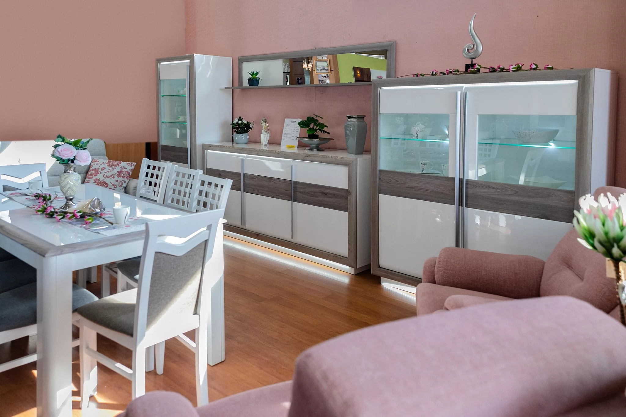 Mobila de bucătărie: soluții elegante și funcționale - ROL.ro